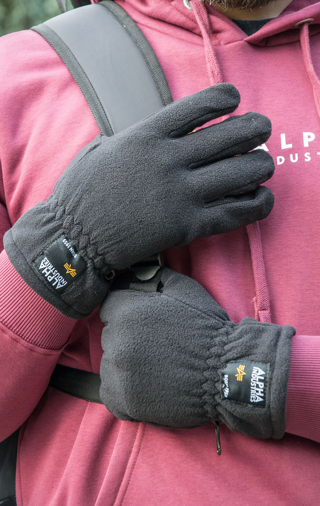 Перчатки ALPHA INDUSTRIES LABEL FLEECE GLOVES black, купить в Интернет ...